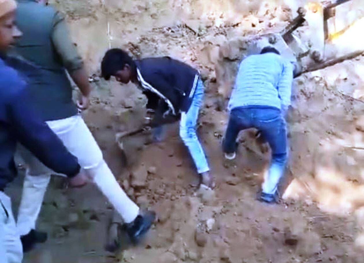 Two Workers Die After Sand Heap Collapse During Illegal Mining in ...