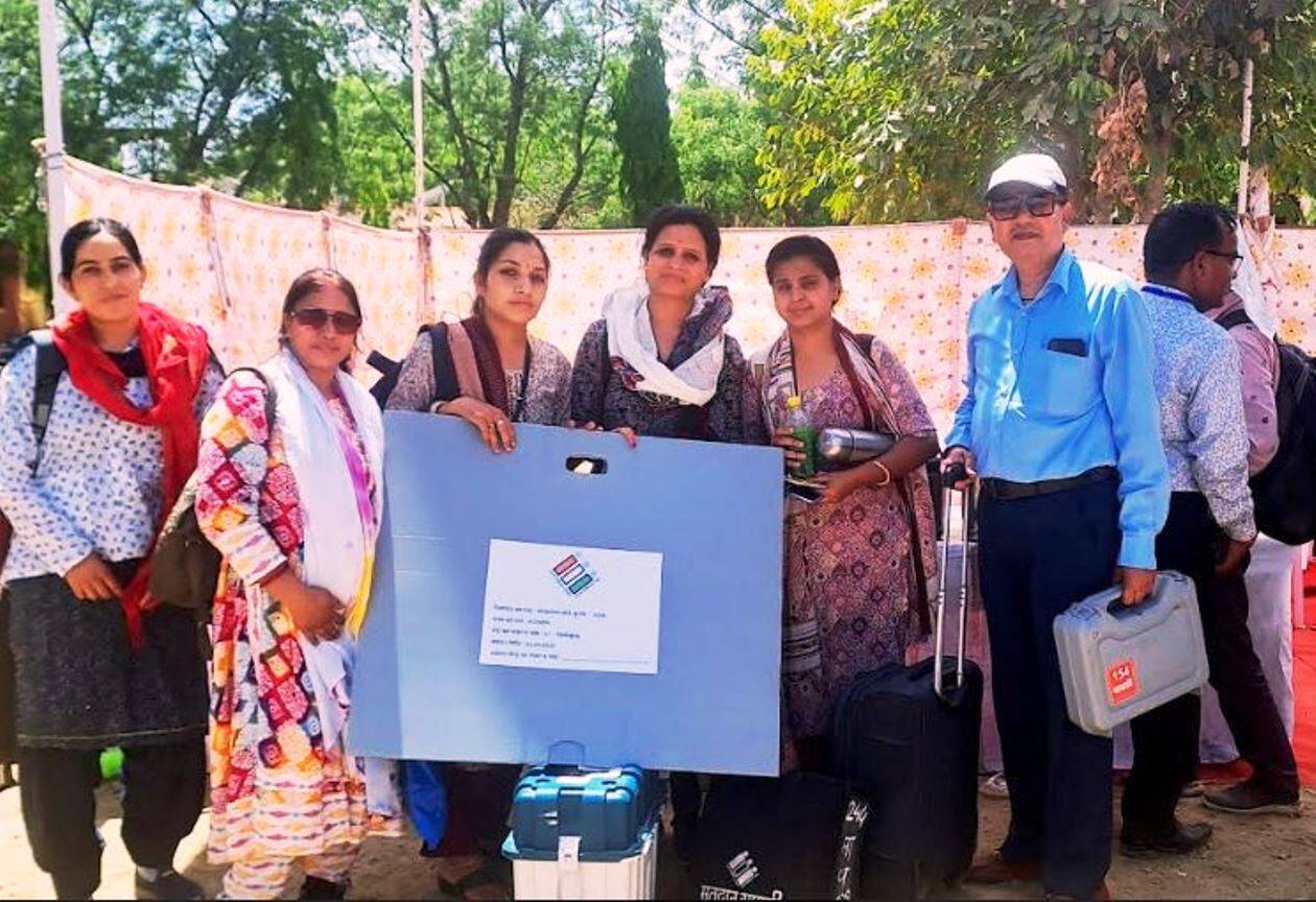 Eight Sakhi and Yuva booths were set up in each assembly