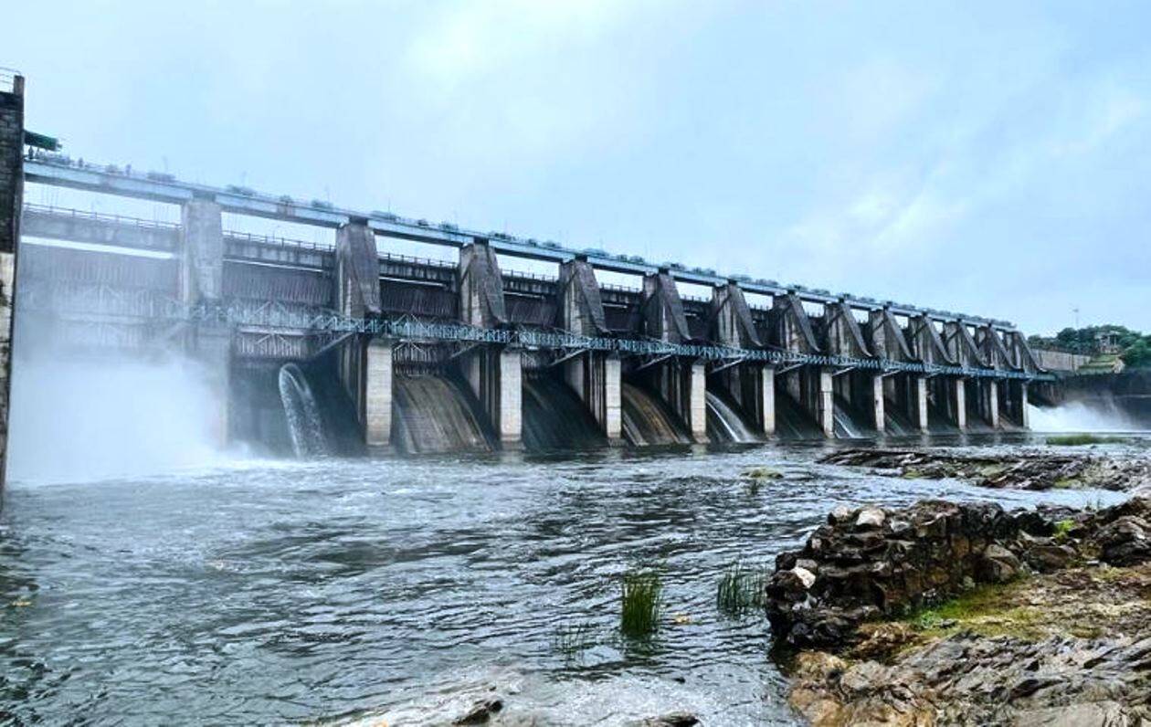 Due to continuous inflow of water two gates of Som Kamla Amba gate open