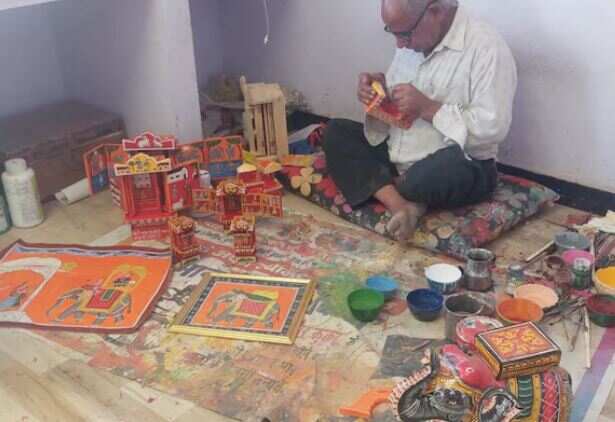 70-Year-Old Dwarka Prasad Keeps 500-Year-Old Kavad Art Tradition Alive