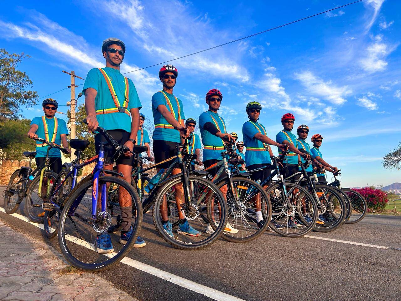 Battle Axe Division Flags Off "The Aravali Trail Expedition"