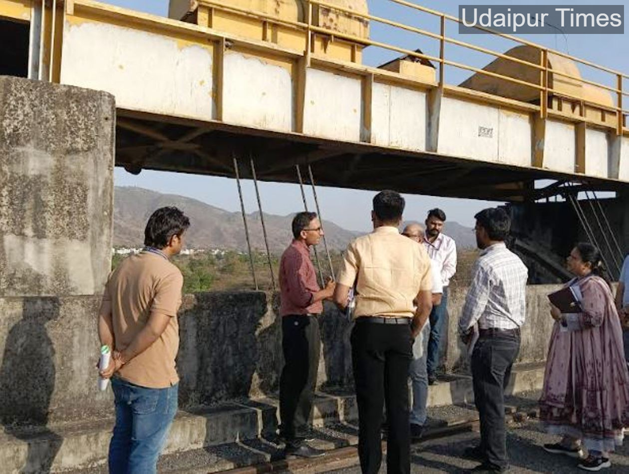 Collector inspects Mansi Wakal and Dewas Water Projects, directs timely ...