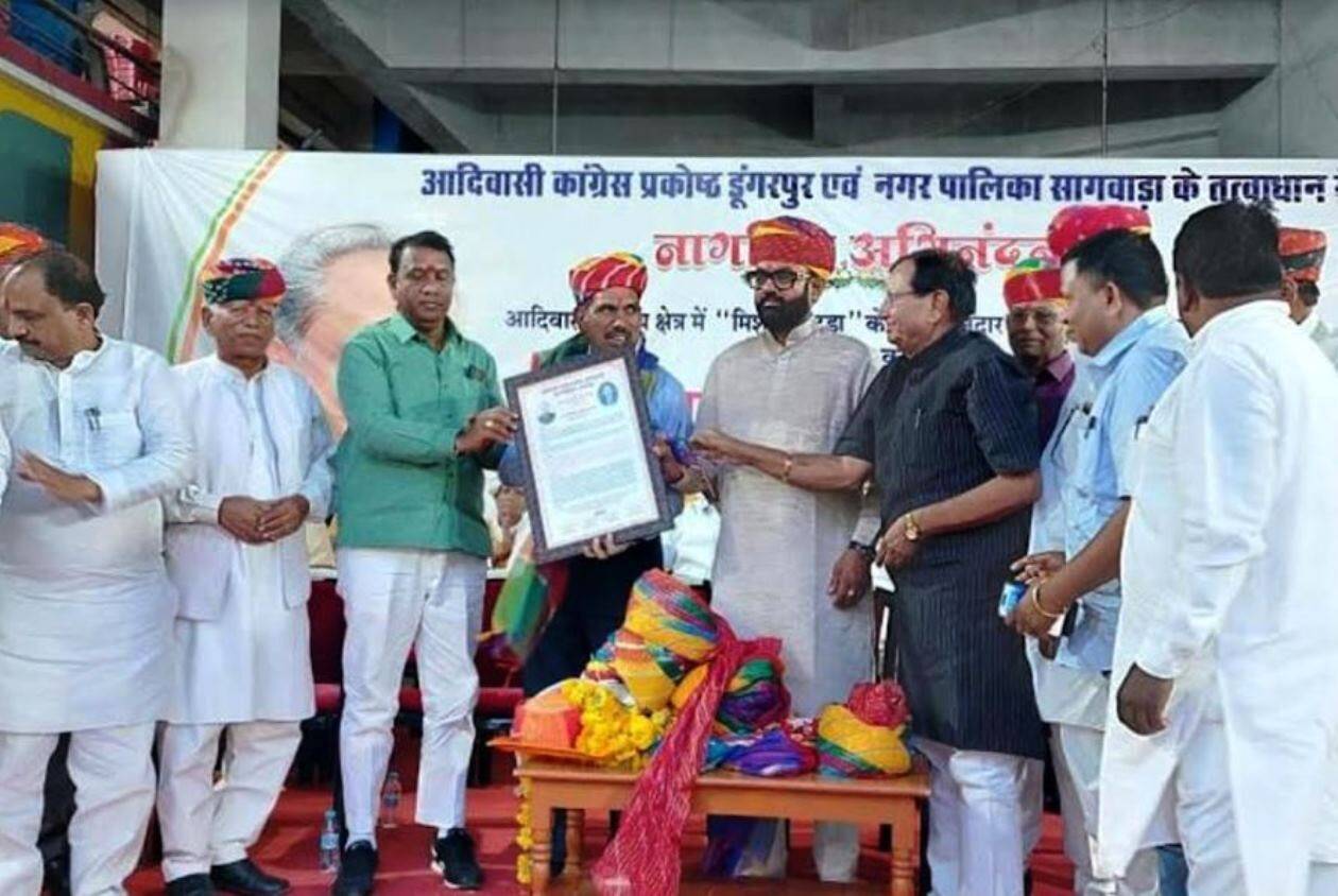 Udaipur Collector Tarachand Meena's grand civic reception in Sagwara